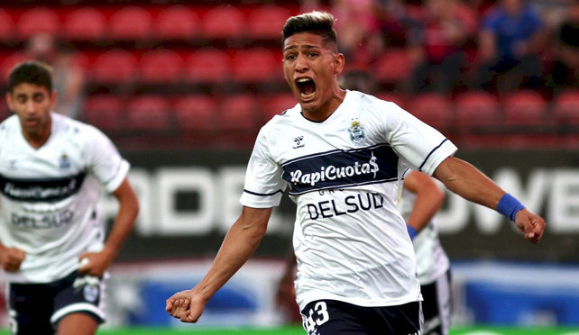 ¿Lucas Janson y Eric Ramírez, en la mira de Colón?