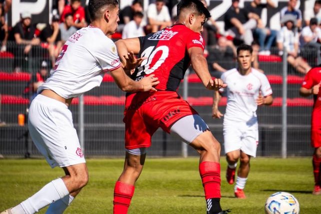 La reserva de Colón empató con Barracas Central y sigue a tiro de la ...