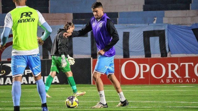 Colón se movió rápido en el mercado y ya tendría los cuatro refuerzos que pidió Yllana