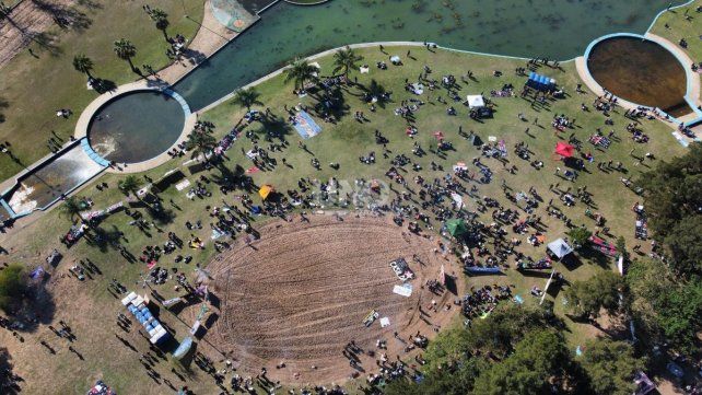 La Renga en Santa Fe: una multitud de fanáticos acampan en el Parque ...